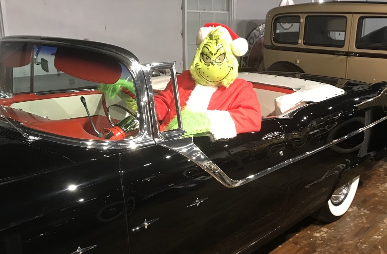 Grinch takes over the Canadian Automotive Museum? - Durham Post